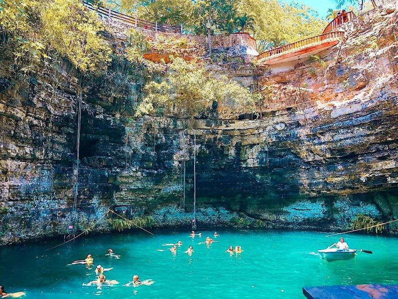 Cenote Xcajum: vive una experiencia inolvidable en México 🤿